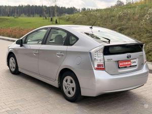Grey Toyota Prius 2009 in Vilnius, with an engine capacity of 1.80 L and mileage of 117 thousand km for 9950 €, photo 12 on AUTOMOTO.COM.LV