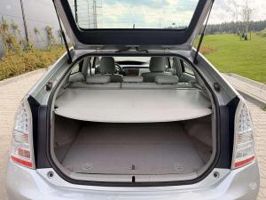 Grey Toyota Prius 2009 in Vilnius, with an engine capacity of 1.80 L and mileage of 117 thousand km for 9950 €, photo 18 on AUTOMOTO.COM.LV