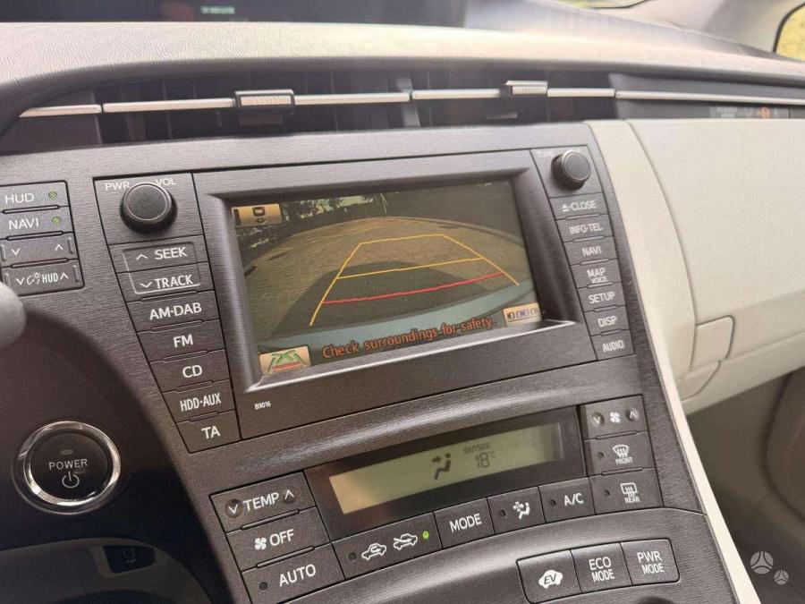 Grey Toyota Prius 2009 in Vilnius, with an engine capacity of 1.80 L and mileage of 117 thousand km for 9950 €, photo 38 on AUTOMOTO.COM.LV