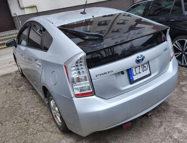 Pelēks Toyota Prius 2010 Klaipėda, ar dzinēja tilpumu 1.80 L un nobraukumu 335 tūkst. km par 5500 €, foto 5 vietnē AUTOMOTO.COM.LV