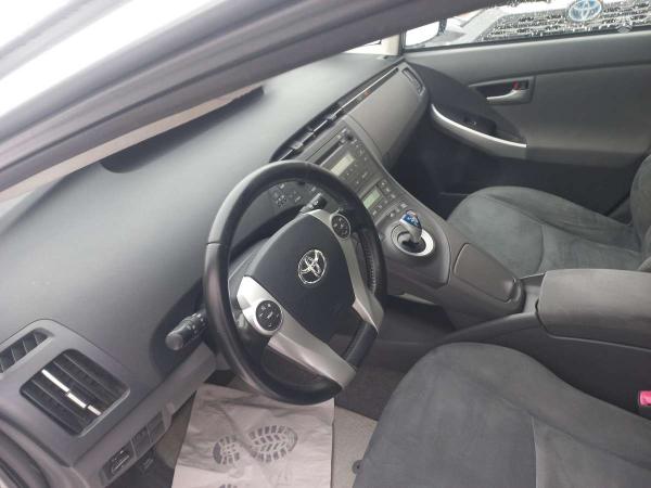 Pelēks Toyota Prius 2010 Panevēža, ar dzinēja tilpumu 1.80 L un nobraukumu 222 tūkst. km par 6950 €, foto 11 vietnē AUTOMOTO.COM.LV