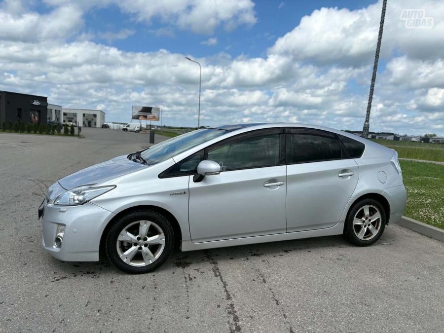 Pelēks Toyota Prius 2010 Kauņa, ar dzinēja tilpumu 1.80 L un nobraukumu 255 tūkst. km par 5400 €, foto 7 vietnē AUTOMOTO.COM.LV