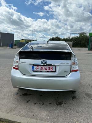 Pelēks Toyota Prius 2010 Kauņa, ar dzinēja tilpumu 1.80 L un nobraukumu 255 tūkst. km par 5400 €, foto 9 vietnē AUTOMOTO.COM.LV