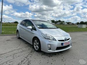 Pelēks Toyota Prius 2010 Kauņa, ar dzinēja tilpumu 1.80 L un nobraukumu 255 tūkst. km par 5400 €, foto 11 vietnē AUTOMOTO.COM.LV