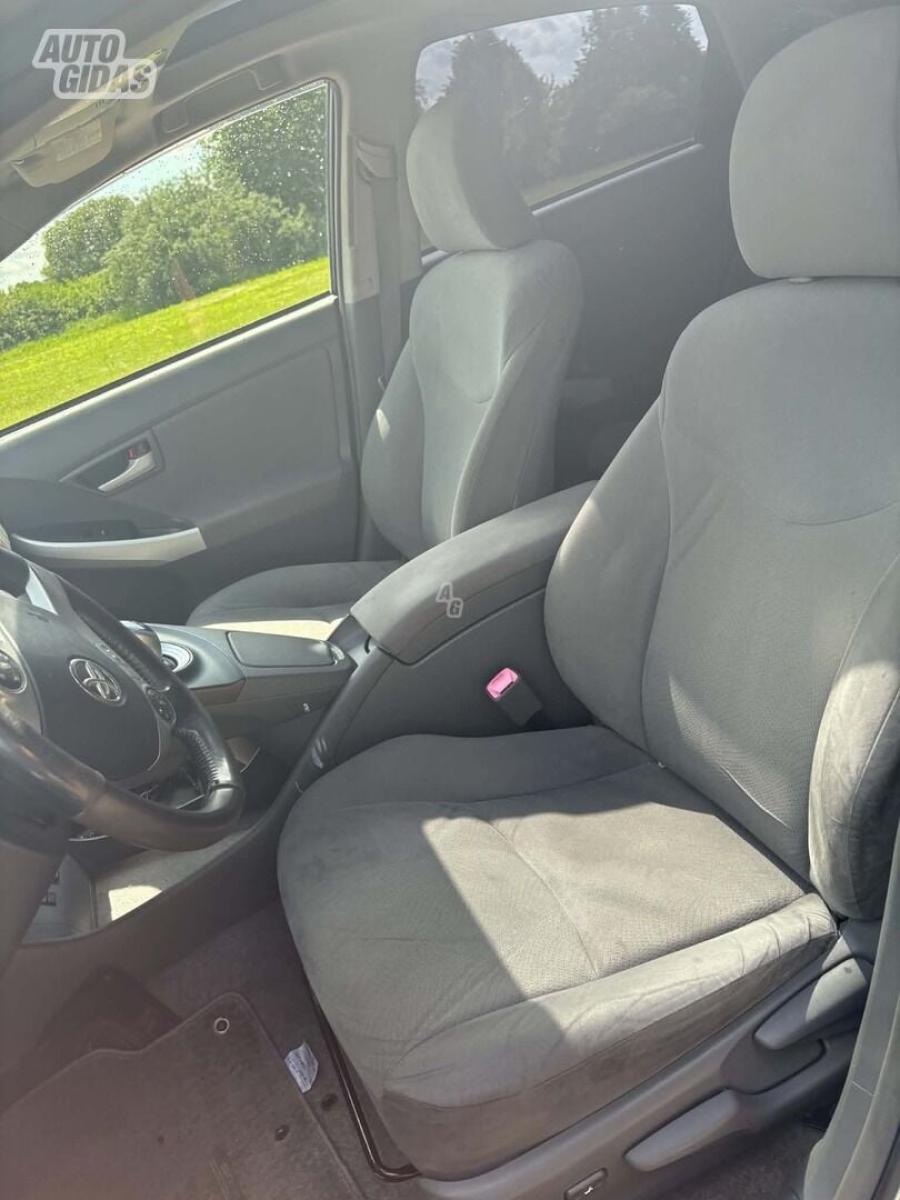 Pelēks Toyota Prius 2010 Kauņa, ar dzinēja tilpumu 1.80 L un nobraukumu 255 tūkst. km par 5400 €, foto 13 vietnē AUTOMOTO.COM.LV