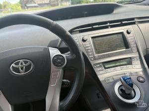 Pelēks Toyota Prius 2010 Kauņa, ar dzinēja tilpumu 1.80 L un nobraukumu 255 tūkst. km par 5400 €, foto 14 vietnē AUTOMOTO.COM.LV