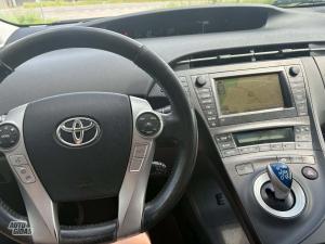Pelēks Toyota Prius 2010 Kauņa, ar dzinēja tilpumu 1.80 L un nobraukumu 255 tūkst. km par 5400 €, foto 15 vietnē AUTOMOTO.COM.LV