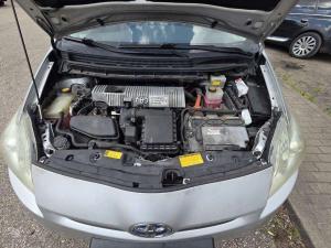 Grey Toyota Prius 2010 in Vilnius, with an engine capacity of 1.80 L and mileage of 285 thousand km for 5400 €, photo 11 on AUTOMOTO.COM.LV