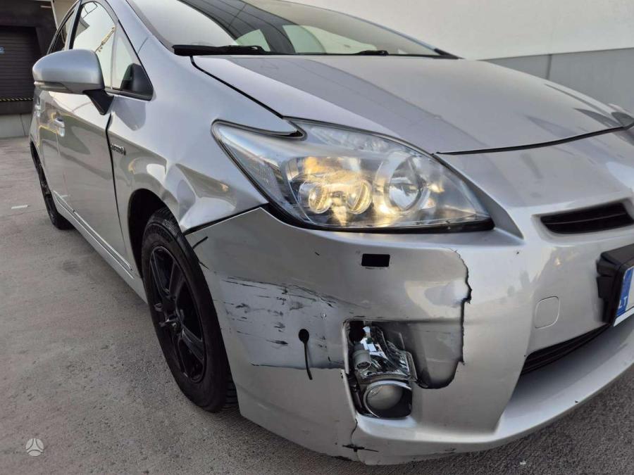 Серый Тойота Приус 2010 в Каунас, объемом двигателя 1.80 л и пробегом 270 тыс. км за 4300 €, фото 21 на AUTOMOTO.COM.LV