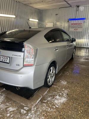 Pelēks Toyota Prius 2010 Šauļi, ar dzinēja tilpumu 1.80 L un nobraukumu 354 tūkst. km par 5300 €, foto 13 vietnē AUTOMOTO.COM.LV