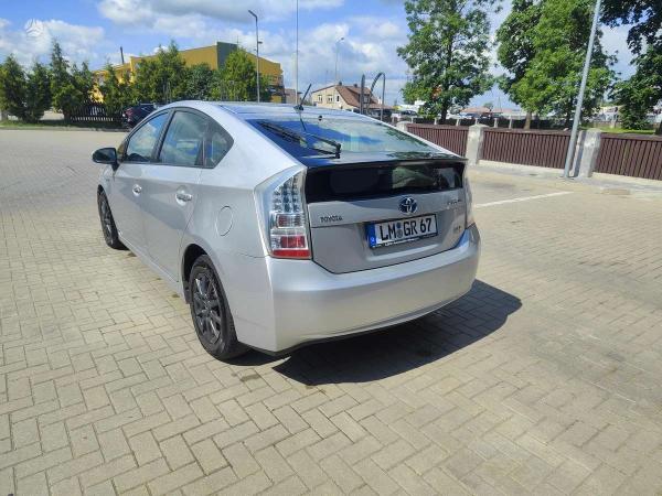 Pelēks Toyota Prius 2010 Tauragė, ar dzinēja tilpumu 1.80 L un nobraukumu 305 tūkst. km par 6200 €, foto 6 vietnē AUTOMOTO.COM.LV