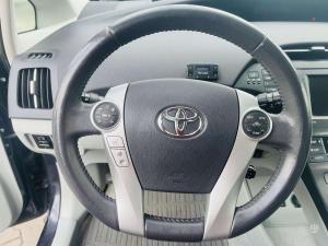 Pelēks Toyota Prius 2010 Viļņa, ar dzinēja tilpumu 1.80 L un nobraukumu 290 tūkst. km par 5699 €, foto 12 vietnē AUTOMOTO.COM.LV