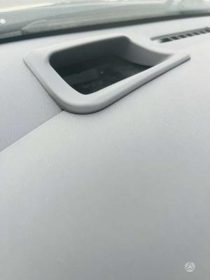 Pelēks Toyota Prius 2010 Viļņa, ar dzinēja tilpumu 1.80 L un nobraukumu 290 tūkst. km par 5699 €, foto 23 vietnē AUTOMOTO.COM.LV
