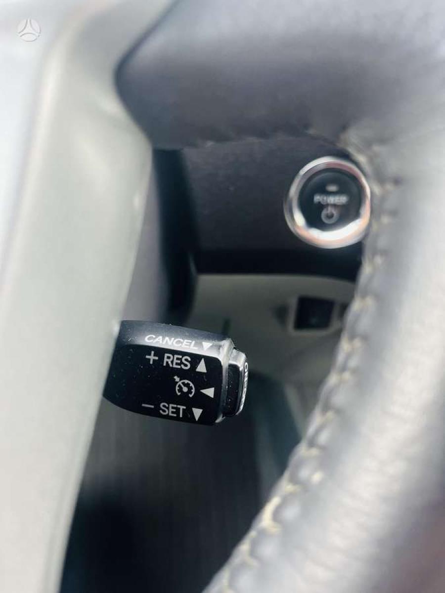 Pelēks Toyota Prius 2010 Viļņa, ar dzinēja tilpumu 1.80 L un nobraukumu 290 tūkst. km par 5699 €, foto 28 vietnē AUTOMOTO.COM.LV