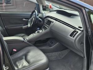 Grey Toyota Prius 2010 in Vilnius, with an engine capacity of 1.80 L and mileage of 234 thousand km for 7499 €, photo 19 on AUTOMOTO.COM.LV