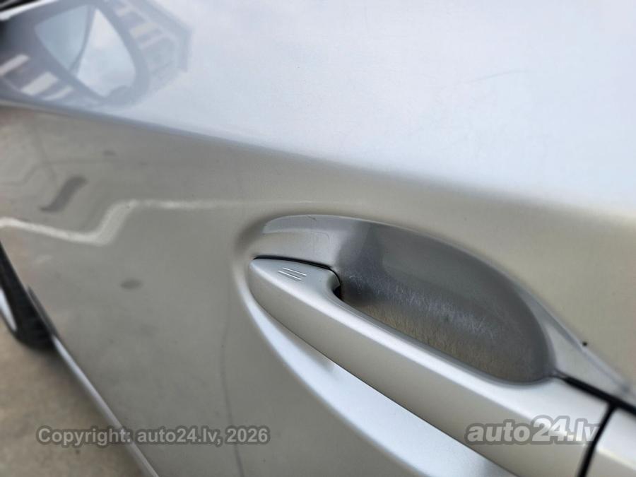 Pelēks Toyota Prius 2010 Tallina, ar dzinēja tilpumu 1.80 L un nobraukumu 334 tūkst. km par 4498 €, foto 16 vietnē AUTOMOTO.COM.LV