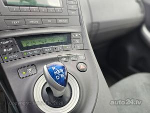 Pelēks Toyota Prius 2010 Tallina, ar dzinēja tilpumu 1.80 L un nobraukumu 334 tūkst. km par 4498 €, foto 20 vietnē AUTOMOTO.COM.LV