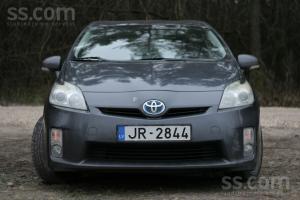 Pelēks Toyota Prius 2011 Rīga, ar dzinēja tilpumu 1.80 L un nobraukumu 240 tūkst. km par 5900 €, foto 2 vietnē AUTOMOTO.COM.LV