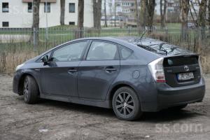 Pelēks Toyota Prius 2011 Rīga, ar dzinēja tilpumu 1.80 L un nobraukumu 240 tūkst. km par 5900 €, foto 6 vietnē AUTOMOTO.COM.LV