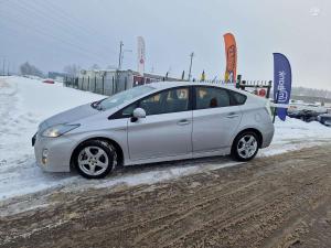 Pelēks Toyota Prius 2011 Kauņa, ar dzinēja tilpumu 1.80 L un nobraukumu 273 tūkst. km par 5990 €, foto 4 vietnē AUTOMOTO.COM.LV