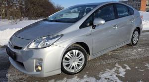 Grey Toyota Prius 2011 in Siauliai, with an engine capacity of 1.80 L and mileage of 250 thousand km for 6950 €, photo 6 on AUTOMOTO.COM.LV