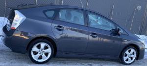Pelēks Toyota Prius 2011 Viļņa, ar dzinēja tilpumu 1.80 L un nobraukumu 220 tūkst. km par 6999 €, foto 8 vietnē AUTOMOTO.COM.LV