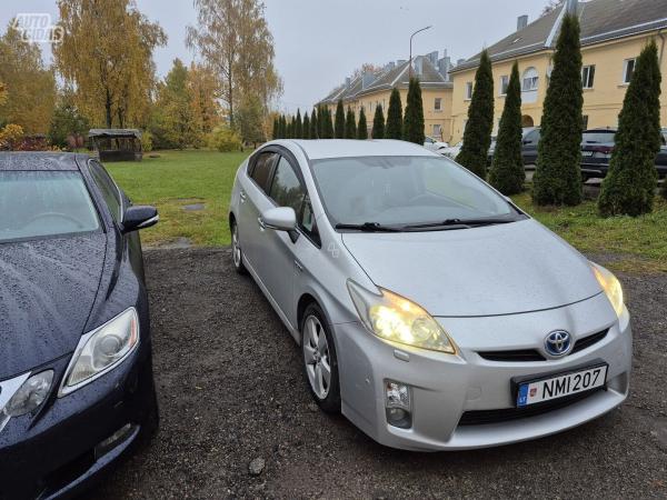 Pelēks Toyota Prius 2011 Šauļi, ar dzinēja tilpumu 1.80 L un nobraukumu 353 tūkst. km par 5150 €, foto 3 vietnē AUTOMOTO.COM.LV