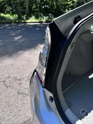 Grey Toyota Prius 2011 in Panevezys, with an engine capacity of 1.80 L and mileage of 230 thousand km for 5800 €, photo 22 on AUTOMOTO.COM.LV