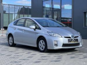 Pelēks Toyota Prius 2011 Šauļi, ar dzinēja tilpumu 1.80 L un nobraukumu 164 tūkst. km par 7300 €, foto 3 vietnē AUTOMOTO.COM.LV