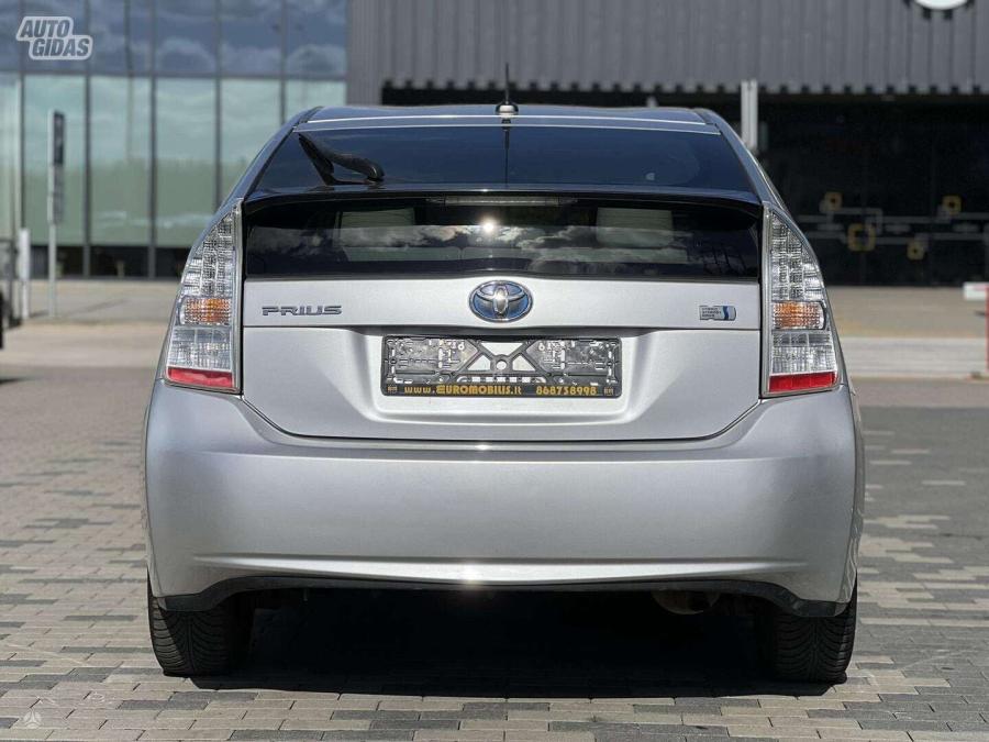 Pelēks Toyota Prius 2011 Šauļi, ar dzinēja tilpumu 1.80 L un nobraukumu 164 tūkst. km par 7300 €, foto 7 vietnē AUTOMOTO.COM.LV