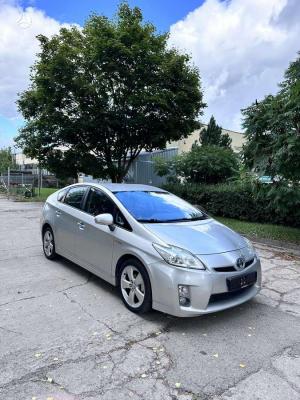 Grey Toyota Prius 2011 in Panevezys, with an engine capacity of 1.80 L and mileage of 236 thousand km for 5600 €, photo  on AUTOMOTO.COM.LV
