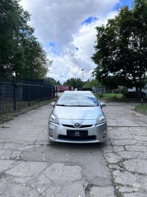 Pelēks Toyota Prius 2011 Panevēža, ar dzinēja tilpumu 1.80 L un nobraukumu 236 tūkst. km par 5600 €, foto 4 vietnē AUTOMOTO.COM.LV