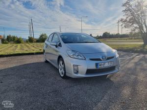 Pelēks Toyota Prius 2011 Viļņa, ar dzinēja tilpumu 1.80 L un nobraukumu 309 tūkst. km par 6500 €, foto 4 vietnē AUTOMOTO.COM.LV