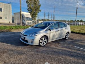 Pelēks Toyota Prius 2011 Viļņa, ar dzinēja tilpumu 1.80 L un nobraukumu 309 tūkst. km par 6500 €, foto 23 vietnē AUTOMOTO.COM.LV