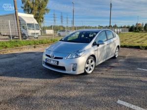 Pelēks Toyota Prius 2011 Viļņa, ar dzinēja tilpumu 1.80 L un nobraukumu 309 tūkst. km par 6500 €, foto 28 vietnē AUTOMOTO.COM.LV