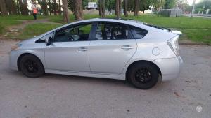 Grey Toyota Prius 2012 in Vilnius, with an engine capacity of 0.00 L and mileage of 350 thousand km for 5500 €, photo  on AUTOMOTO.COM.LV