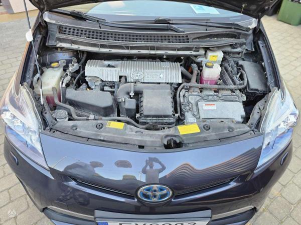 Pelēks Toyota Prius 2012 Viļņa, ar dzinēja tilpumu 1.80 L un nobraukumu 347 tūkst. km par 8300 €, foto 6 vietnē AUTOMOTO.COM.LV
