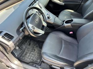 Pelēks Toyota Prius 2012 Kauņa, ar dzinēja tilpumu 1.80 L un nobraukumu 241 tūkst. km par 7550 €, foto 9 vietnē AUTOMOTO.COM.LV