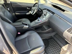 Pelēks Toyota Prius 2012 Kauņa, ar dzinēja tilpumu 1.80 L un nobraukumu 241 tūkst. km par 7550 €, foto 10 vietnē AUTOMOTO.COM.LV