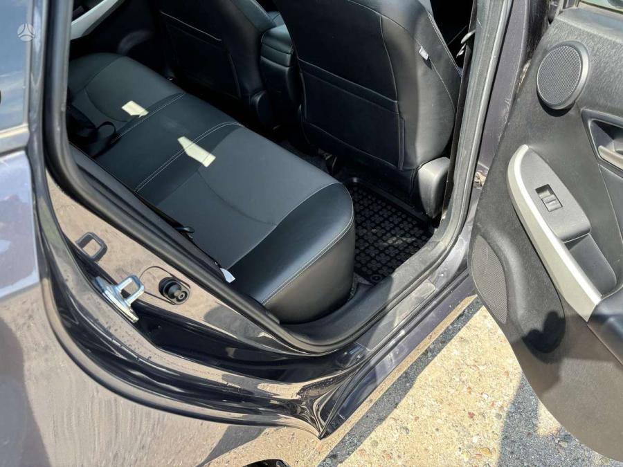 Pelēks Toyota Prius 2012 Kauņa, ar dzinēja tilpumu 1.80 L un nobraukumu 241 tūkst. km par 7550 €, foto 11 vietnē AUTOMOTO.COM.LV