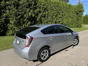 Pelēks Toyota Prius 2012 Kauņa, ar dzinēja tilpumu 1.80 L un nobraukumu 269 tūkst. km par 7800 €, foto 5 vietnē AUTOMOTO.COM.LV