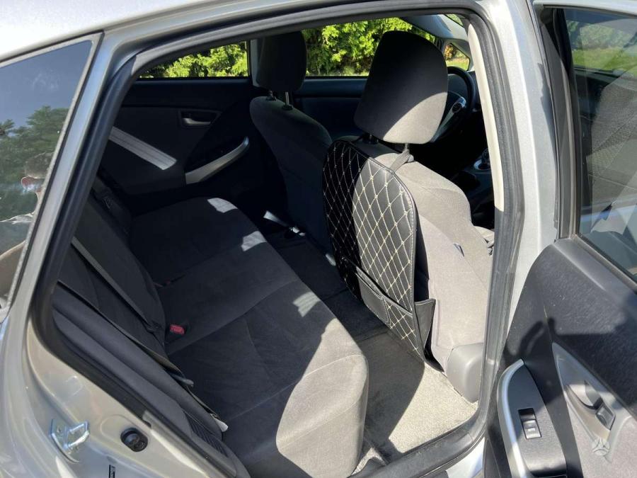 Pelēks Toyota Prius 2012 Kauņa, ar dzinēja tilpumu 1.80 L un nobraukumu 269 tūkst. km par 7800 €, foto 19 vietnē AUTOMOTO.COM.LV