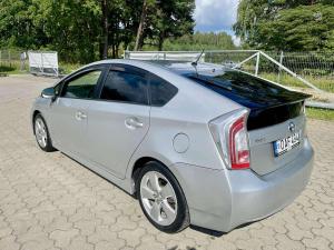 Pelēks Toyota Prius 2012 Viļņa, ar dzinēja tilpumu 1.80 L un nobraukumu 251 tūkst. km par 6500 €, foto 3 vietnē AUTOMOTO.COM.LV