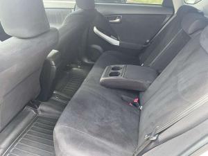 Pelēks Toyota Prius 2012 Viļņa, ar dzinēja tilpumu 1.80 L un nobraukumu 251 tūkst. km par 6500 €, foto 9 vietnē AUTOMOTO.COM.LV