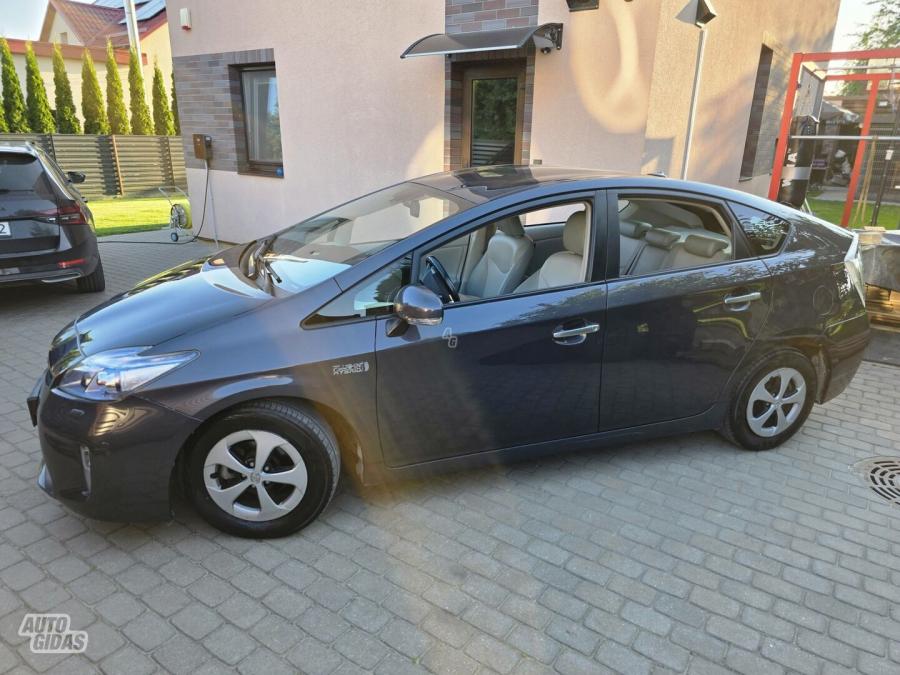 Pelēks Toyota Prius 2012 Trakai, ar dzinēja tilpumu 1.80 L un nobraukumu 347 tūkst. km par 6500 €, foto 6 vietnē AUTOMOTO.COM.LV