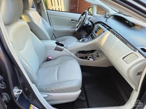 Pelēks Toyota Prius 2012 Trakai, ar dzinēja tilpumu 1.80 L un nobraukumu 347 tūkst. km par 6500 €, foto 21 vietnē AUTOMOTO.COM.LV