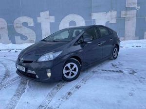 Pelēks Toyota Prius 2013 Viļņa, ar dzinēja tilpumu 1.80 L un nobraukumu 300 tūkst. km par 7500 €, foto 2 vietnē AUTOMOTO.COM.LV