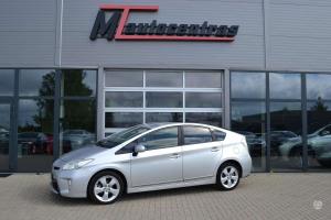 Pelēks Toyota Prius 2013 Viļņa, ar dzinēja tilpumu 1.80 L un nobraukumu 272 tūkst. km par 8500 €, foto  vietnē AUTOMOTO.COM.LV