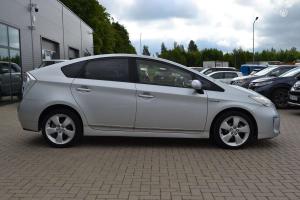 Pelēks Toyota Prius 2013 Viļņa, ar dzinēja tilpumu 1.80 L un nobraukumu 272 tūkst. km par 8500 €, foto 7 vietnē AUTOMOTO.COM.LV