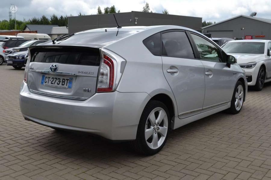 Pelēks Toyota Prius 2013 Viļņa, ar dzinēja tilpumu 1.80 L un nobraukumu 272 tūkst. km par 8500 €, foto 11 vietnē AUTOMOTO.COM.LV